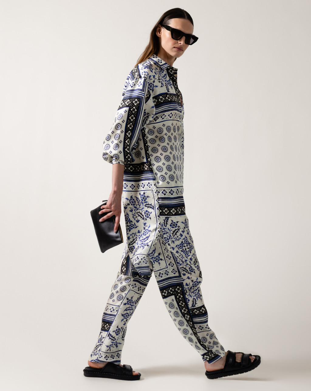 Caliban Official Website – Dresses, Shirts & Trousers for Women | Giemme
