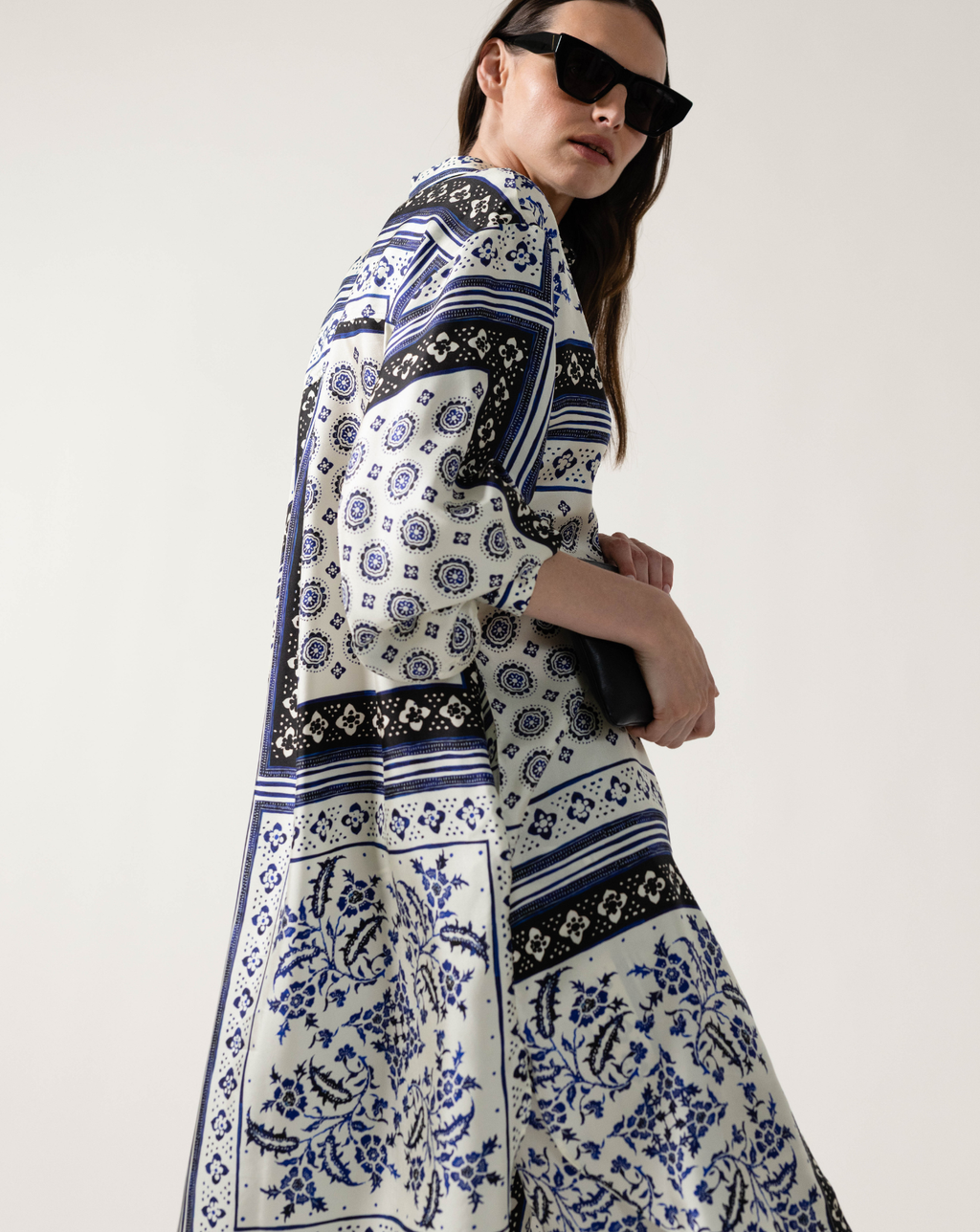 Caliban Official Website – Dresses, Shirts & Trousers for Women | Giemme